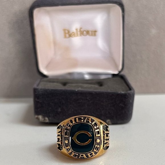 Balfour | Accessories | Vintage Chicago Bears Balfour Nfl Ring With ...